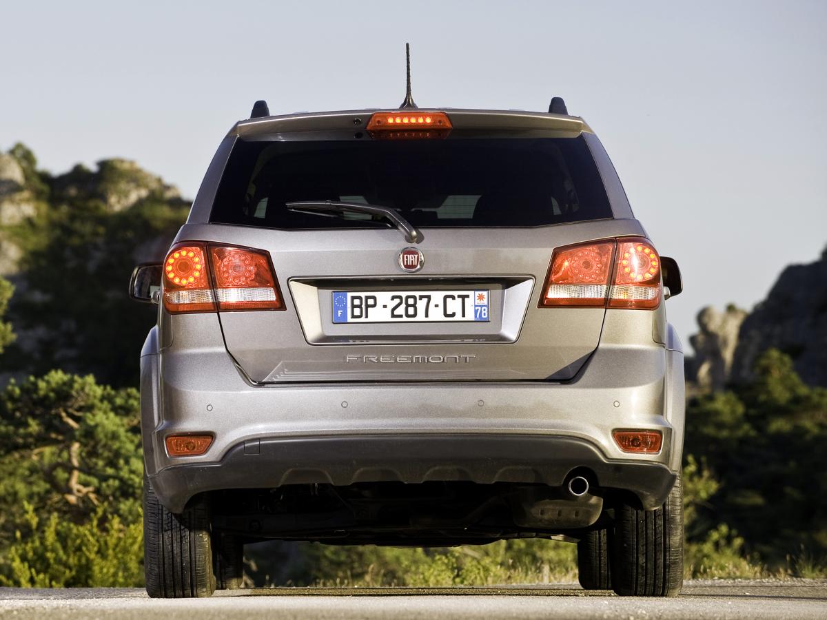 Fiat Freemont technical specifications and fuel economy